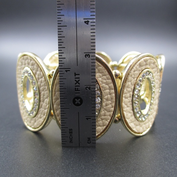 Jewelry | Vintage Cute Crystal Oval Shaped Bracelet | Poshmark